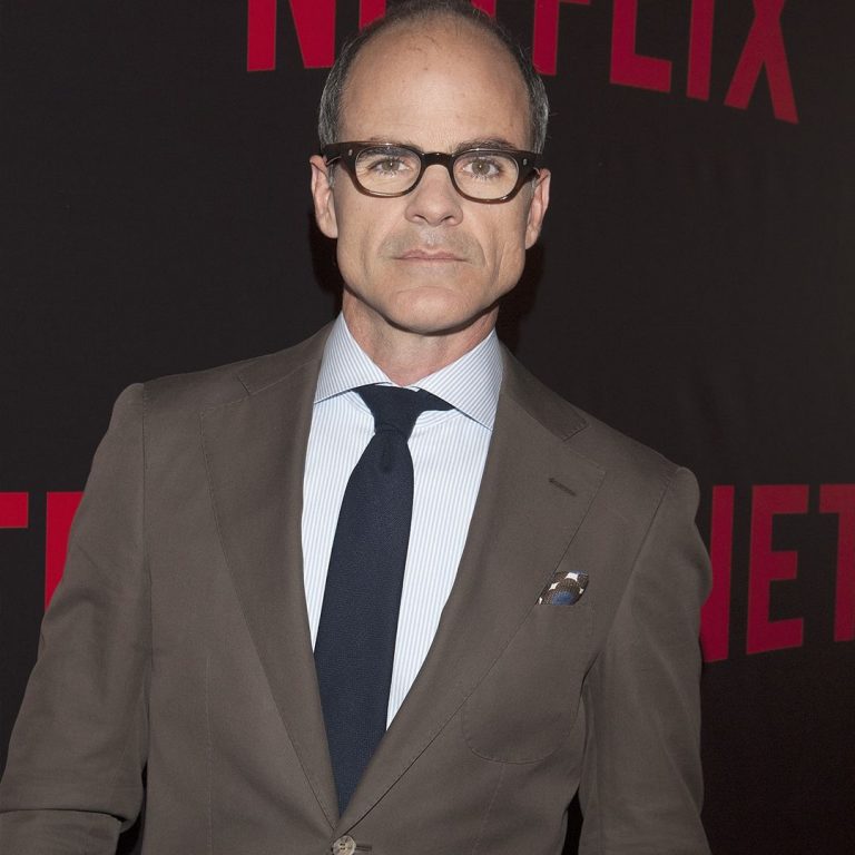 Michael Kelly - Biography, Height & Life Story | Super Stars Bio