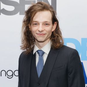 Mike Faist - Biography, Height & Life Story | Super Stars Bio