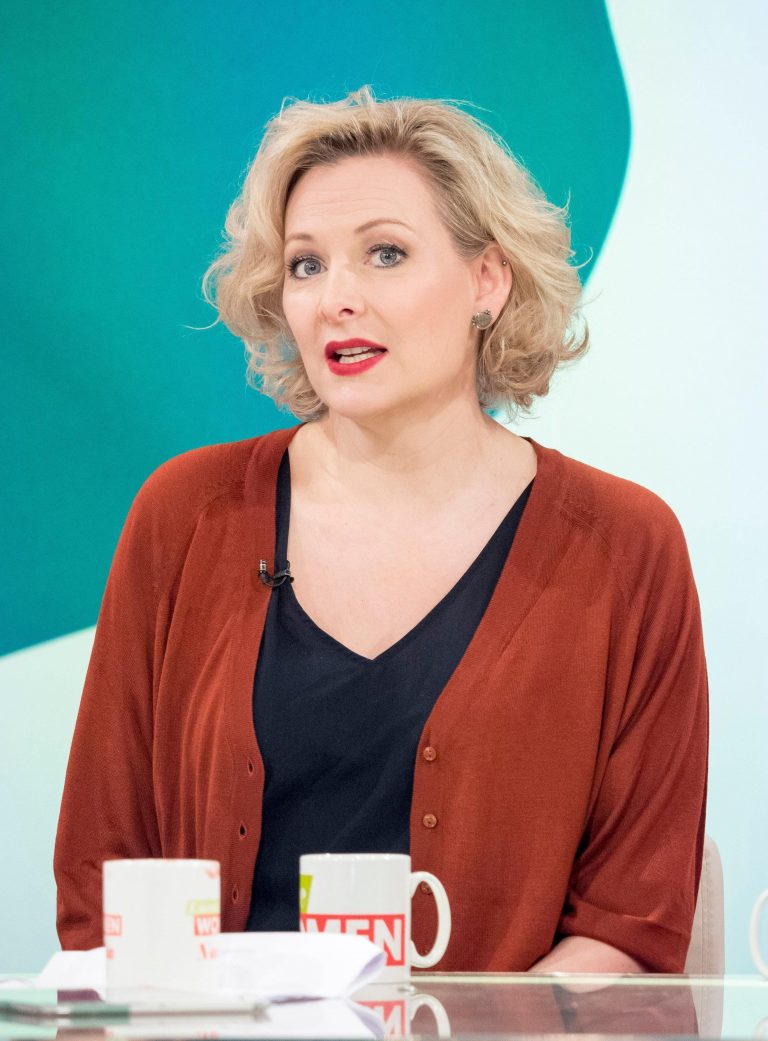 Sara Stewart - Biography, Height & Life Story | Super Stars Bio