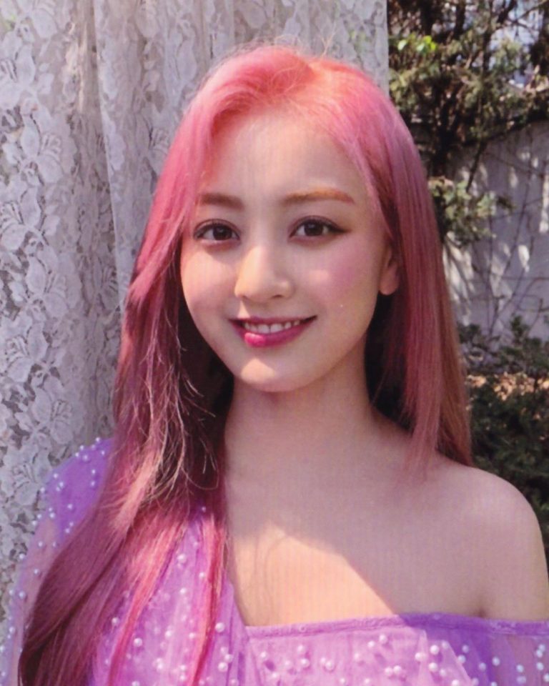 Jihyo - Biography, Height & Life Story | Super Stars Bio