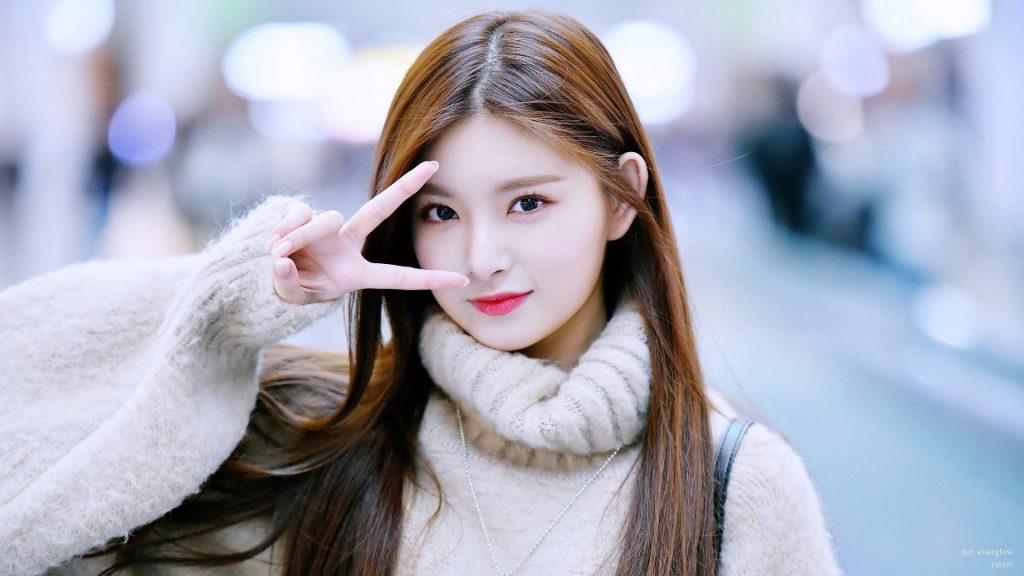 Yiren - Biography, Height & Life Story | Super Stars Bio