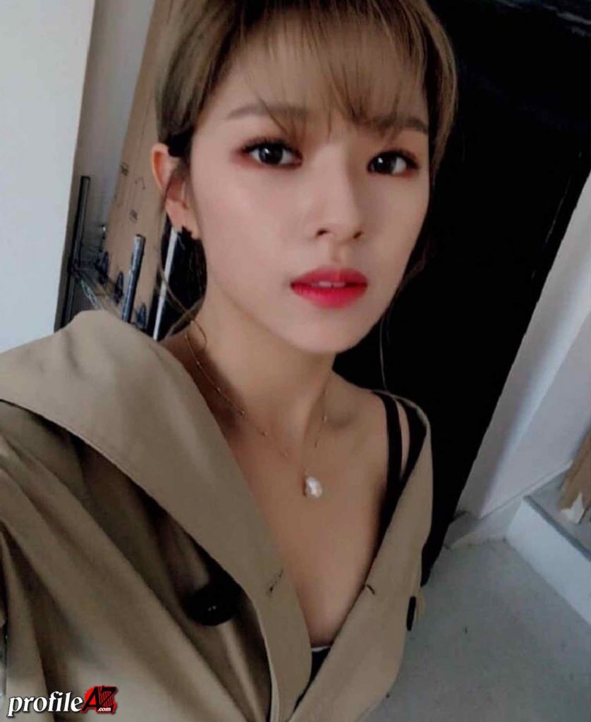 JEONGYEON - Biography, Height & Life Story | Super Stars Bio