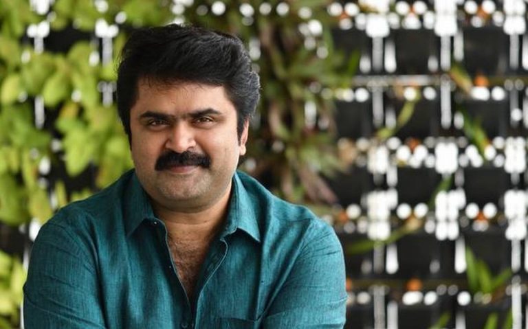 Anoop Menon - Biography, Height & Life Story | Super Stars Bio