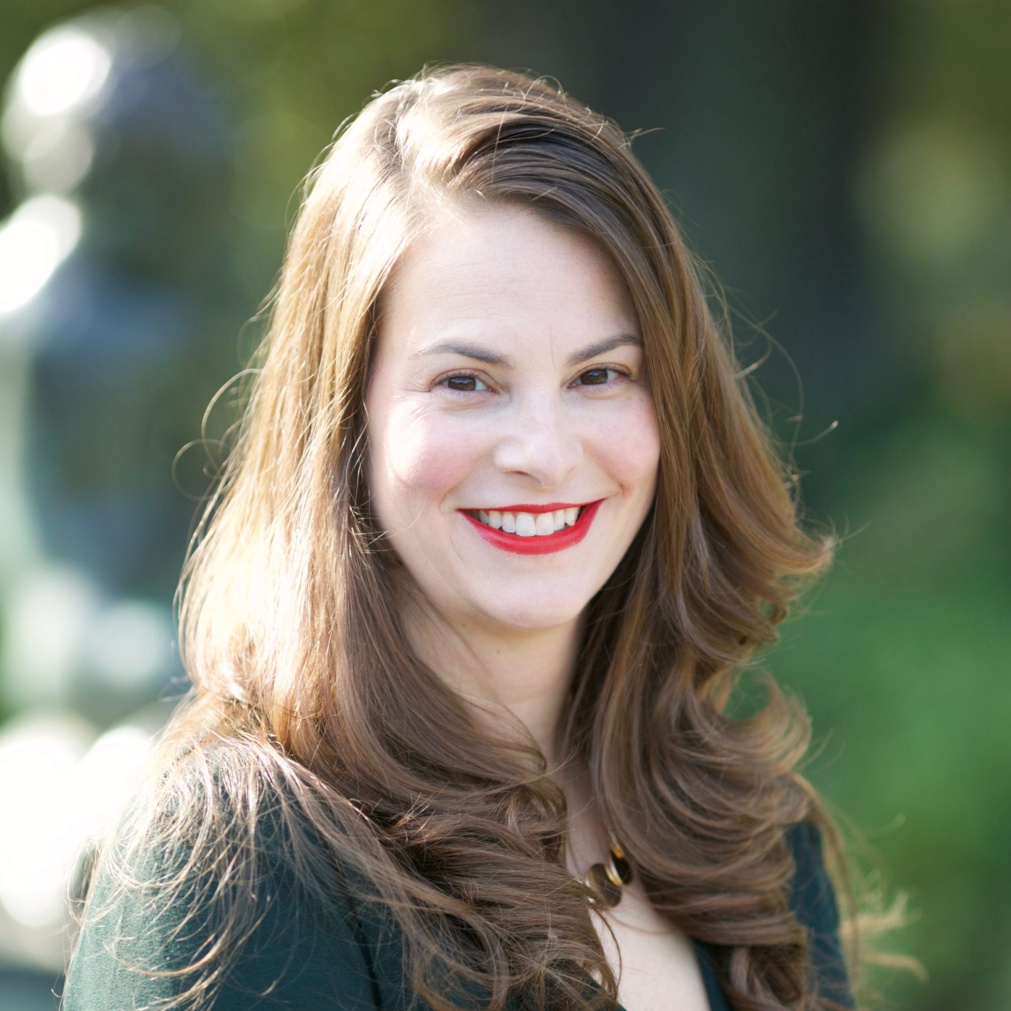 Lisa Collins - Biography, Height & Life Story | Super Stars Bio