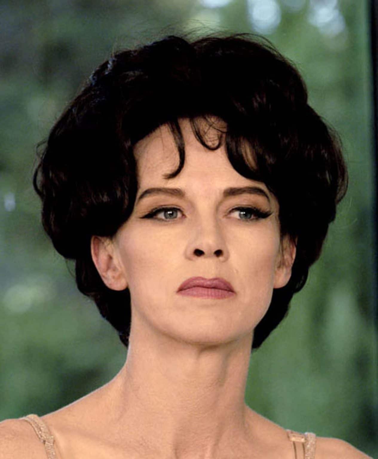 Judy Davis - Biography, Height & Life Story | Super Stars Bio