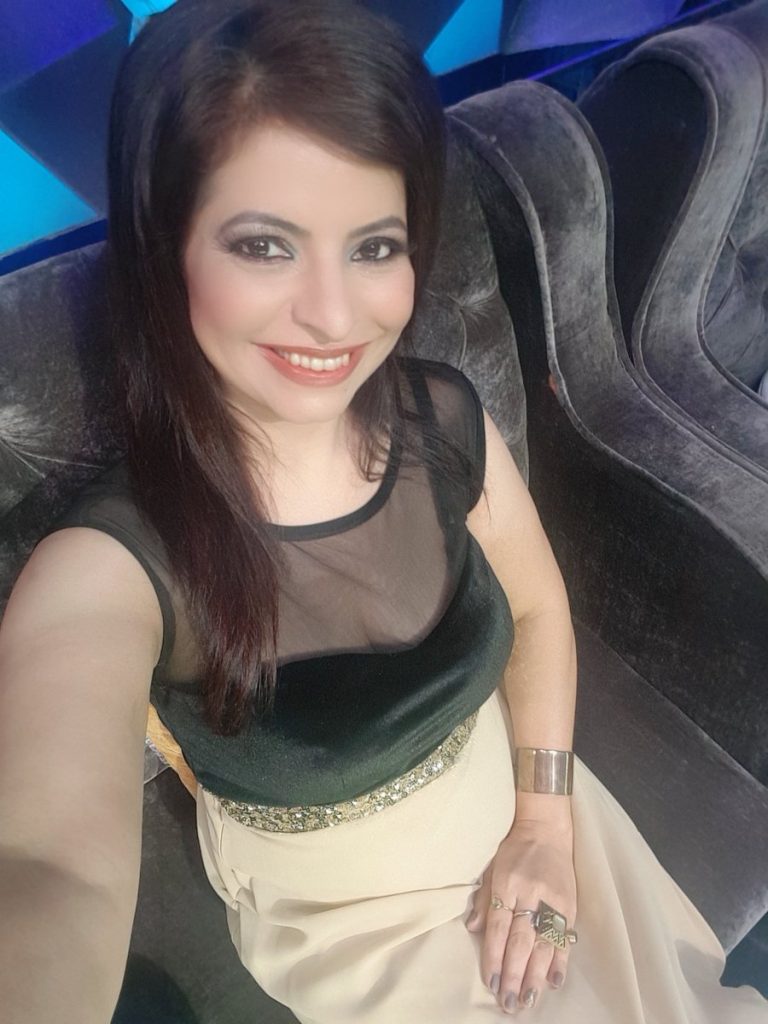 Jennifer Mistry Bansiwal - Biography, Height & Life Story | Super Stars Bio