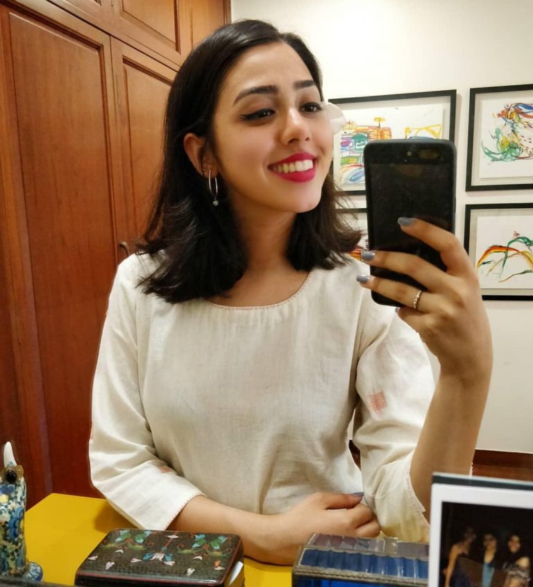 8 Things You Didn't Know about Jheel Mehta - Super Stars Bio