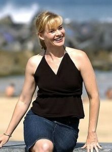 Melinda Page Hamilton - Biography, Height & Life Story | Super Stars Bio