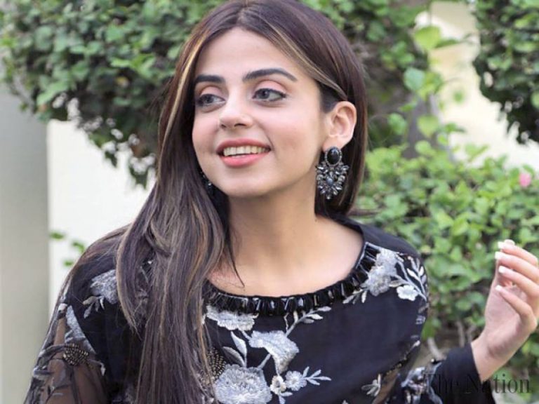 Yashma Gill - Biography, Height & Life Story | Super Stars Bio