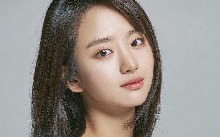 Ah-in Park - Biography, Height & Life Story | Super Stars Bio