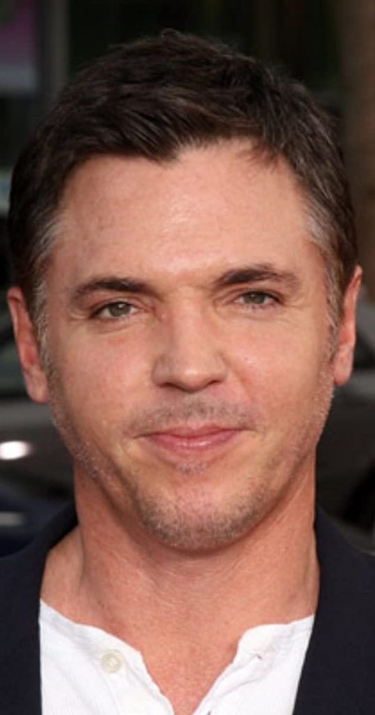 Nicholas Lea - Biography, Height & Life Story | Super Stars Bio