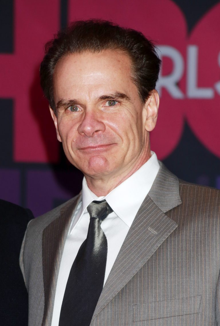 Peter Scolari - Biography, Height & Life Story | Super Stars Bio