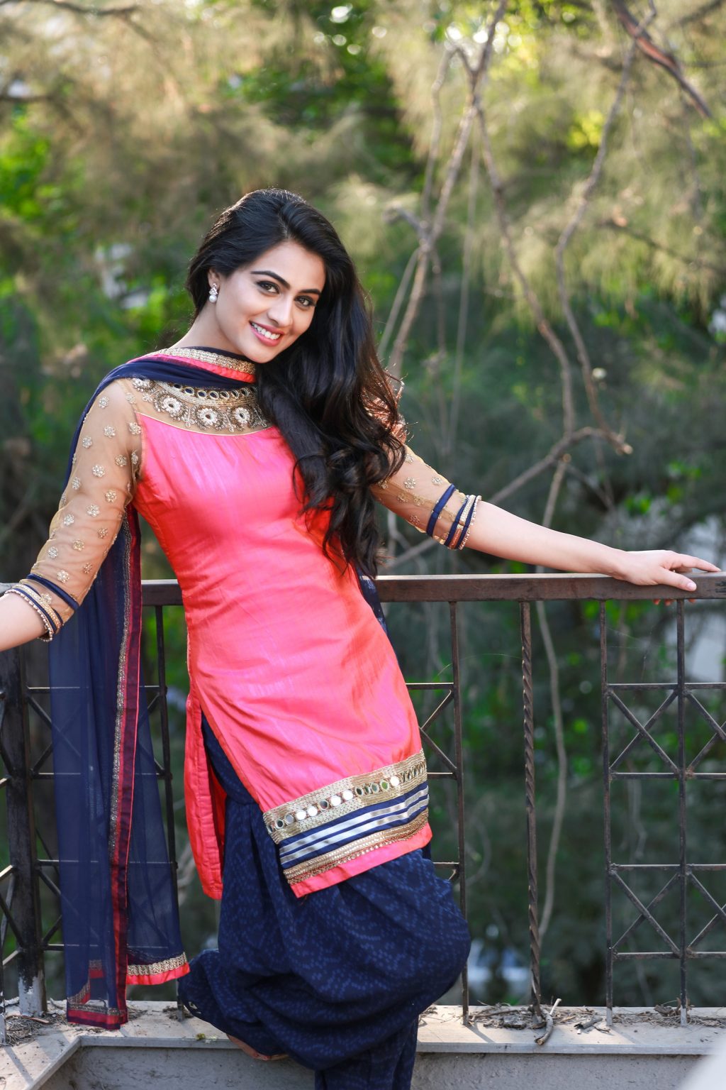 Neha Hinge - Biography, Height & Life Story | Super Stars Bio