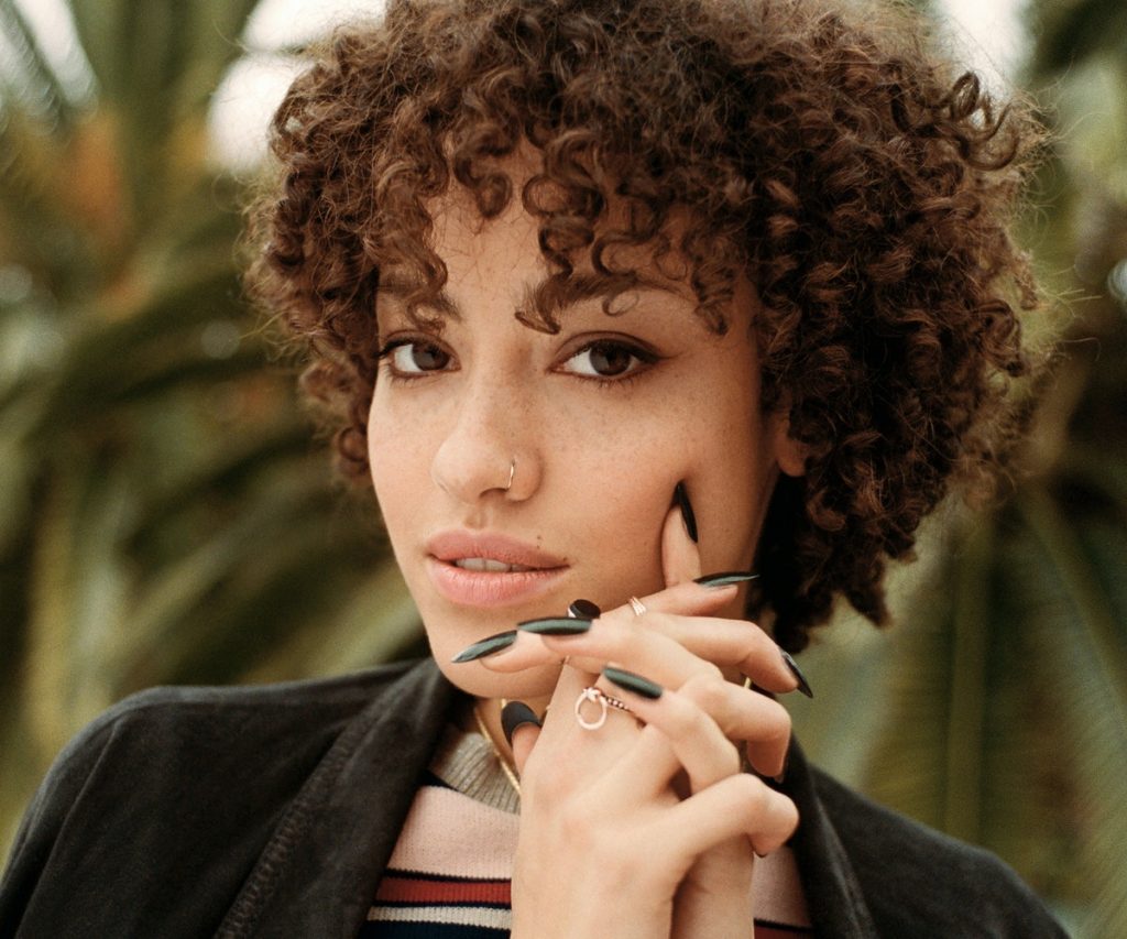 8 Things You Didn't Know About Paulina Singer - Super Stars Bio