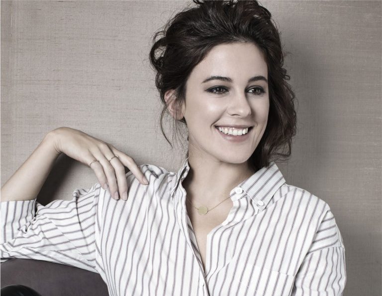 Phoebe Fox - Biography, Height & Life Story | Super Stars Bio