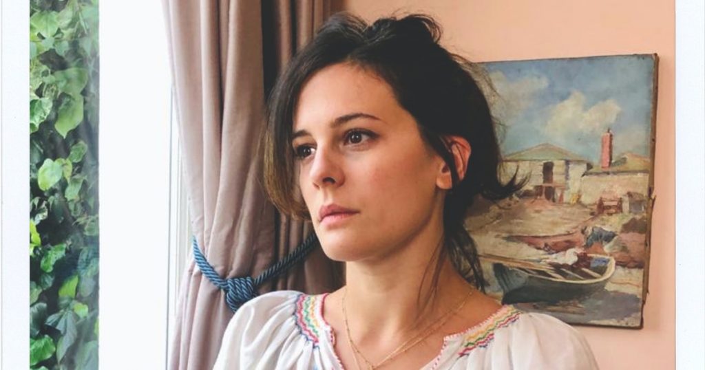 Phoebe Fox - Biography, Height & Life Story | Super Stars Bio