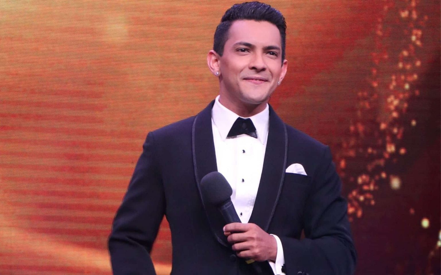 Aditya Narayan - Biography, Height & Life Story | Super Stars Bio