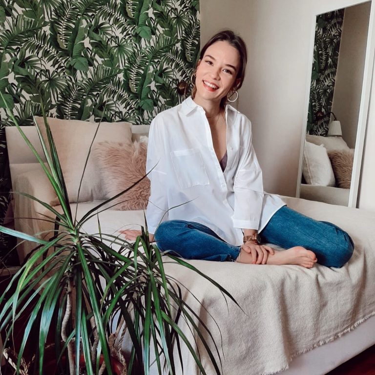 Funda Güray - Biography, Height & Life Story | Super Stars Bio