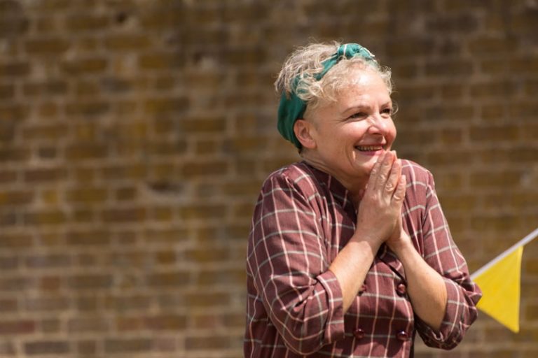 Joanne Howarth - Biography, Height & Life Story | Super Stars Bio