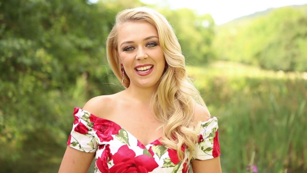 Stephanie Hill - Biography, Height & Life Story | Super Stars Bio