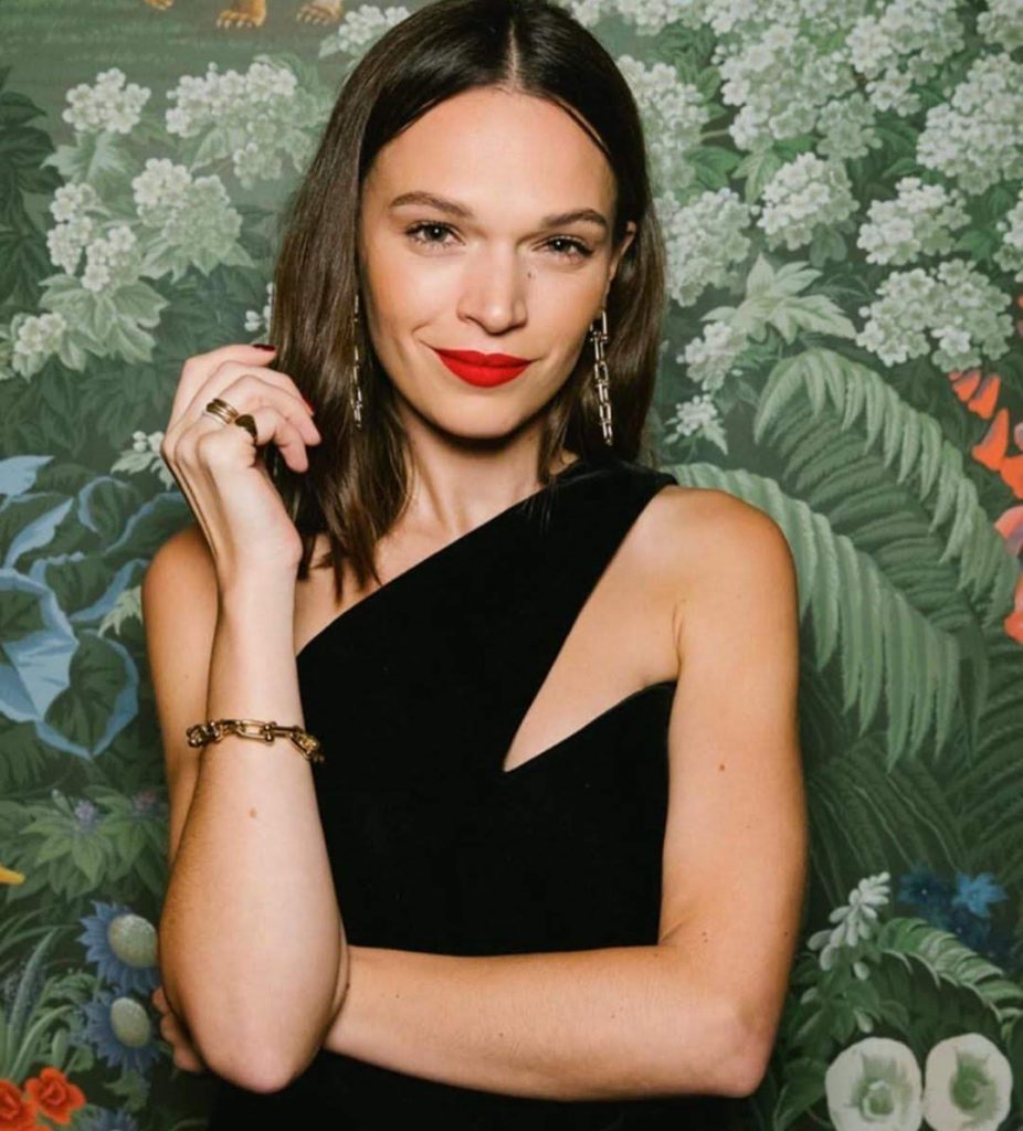 Anna Brewster - Biography, Height & Life Story | Super Stars Bio