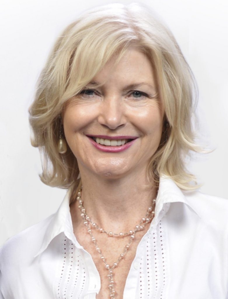 Beth Broderick - Biography, Height & Life Story | Super Stars Bio