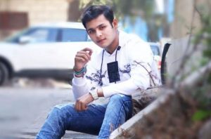 8 Things You Didn't Know About Dev Joshi - Super Stars Bio