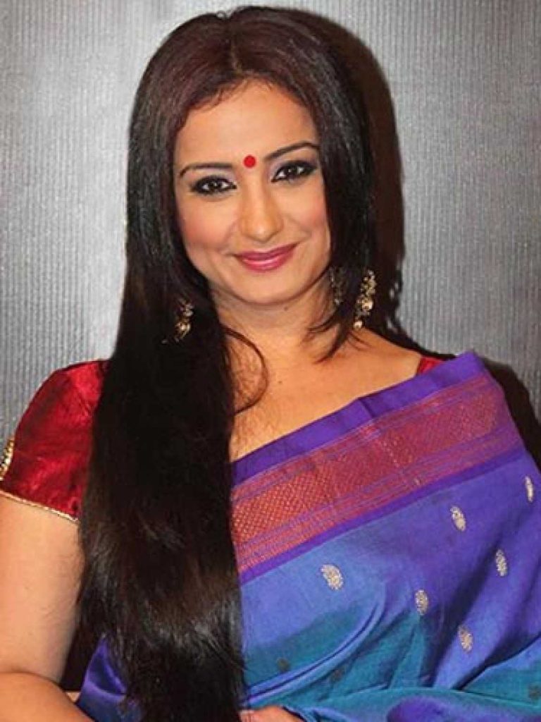 8 Things You Didn't Know About Divya Dutta - Super Stars Bio