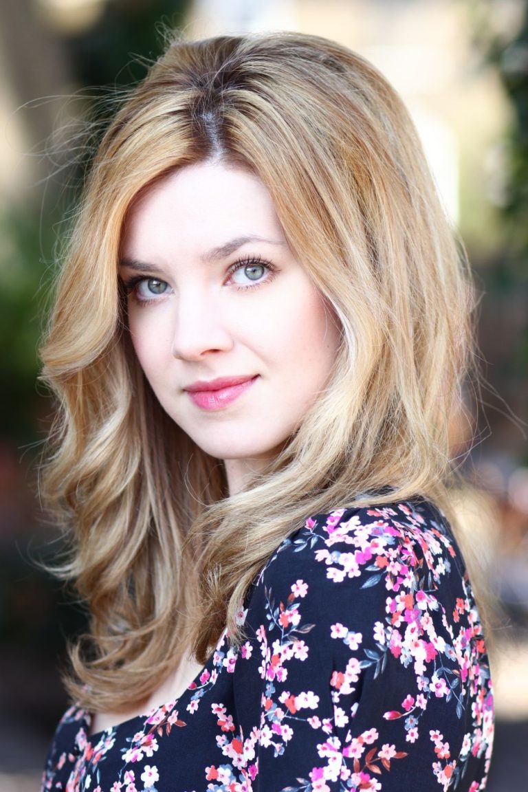 Evie Wray - Biography, Height & Life Story | Super Stars Bio