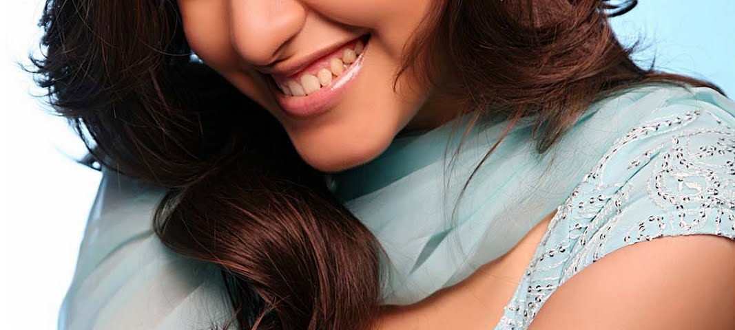 8 Things You Didn't Know About Kainaz Motivala - Super Stars Bio