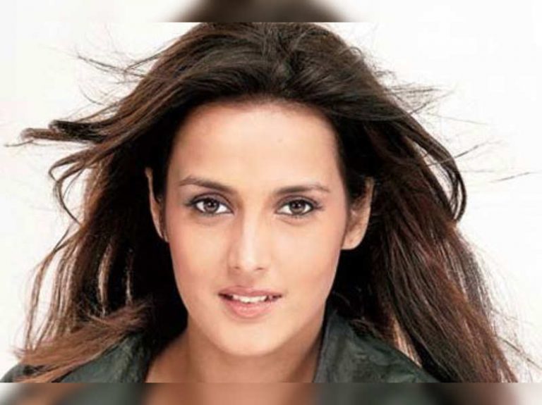 Tulip Joshi - Biography, Height & Life Story | Super Stars Bio