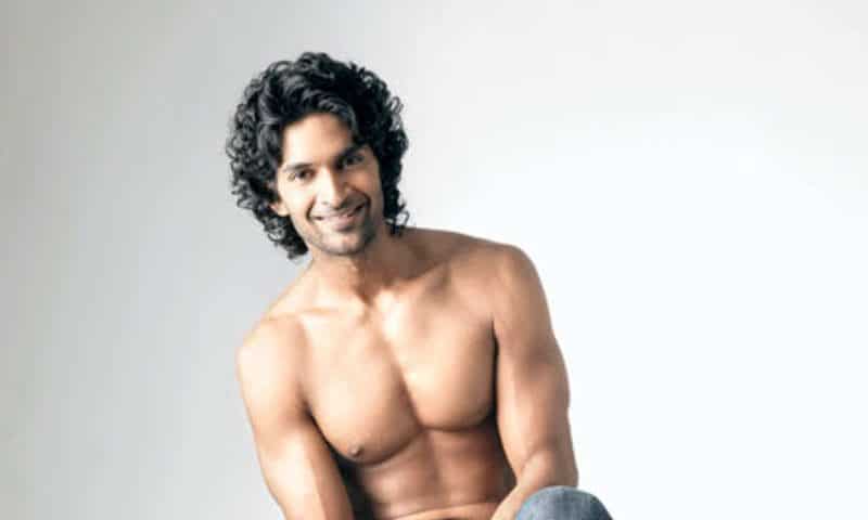 8 Things You Didn't Know About Purab Kohli - Super Stars Bio