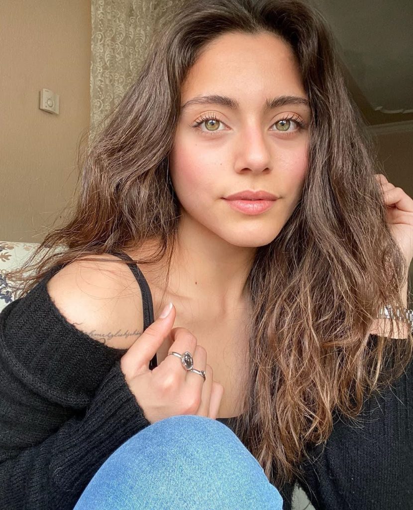 Sila Turkoglu - Biography, Height & Life Story | Super Stars Bio