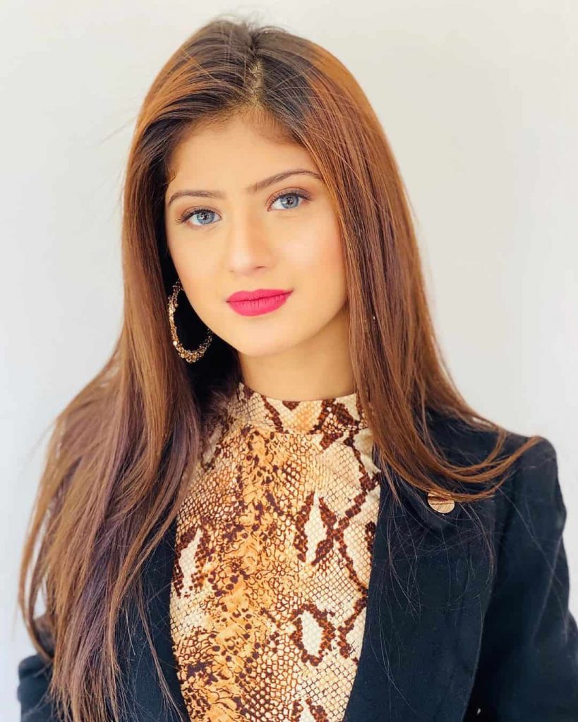 8 Things You Didn't Know About Arishfa Khan - Super Stars Bio