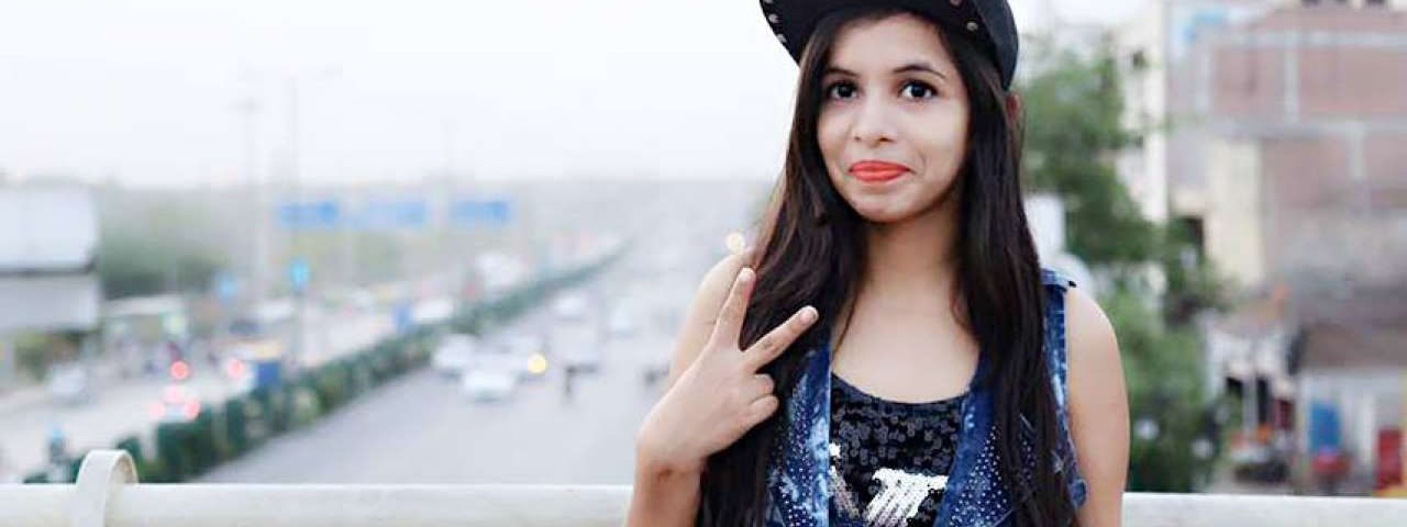 8 Things You Didn't Know About Dhinchak Pooja - Super Stars Bio