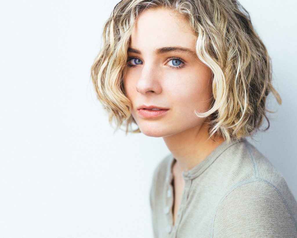 Lizzy DeClement - Biography, Height & Life Story | Super Stars Bio