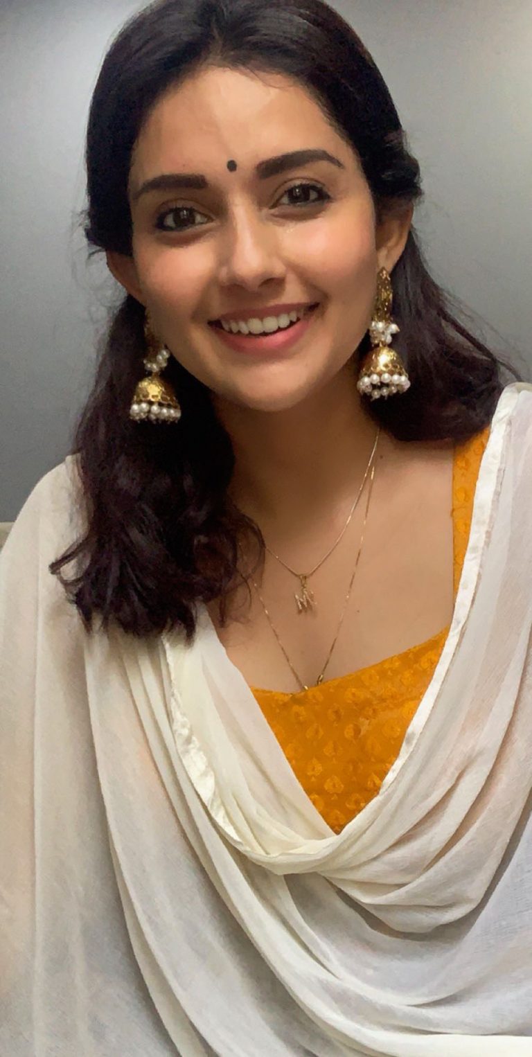 Mahima Nambiar - Biography, Height & Life Story | Super Stars Bio