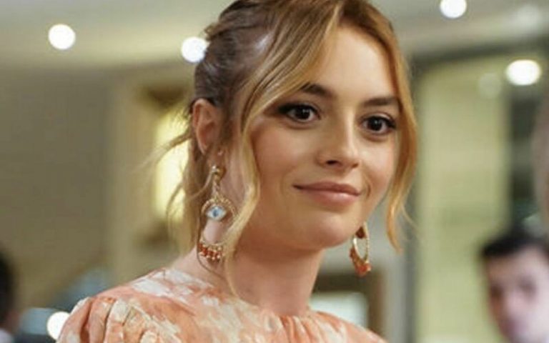 8 Things You Didn't Know About Melis Sezen - Super Stars Bio