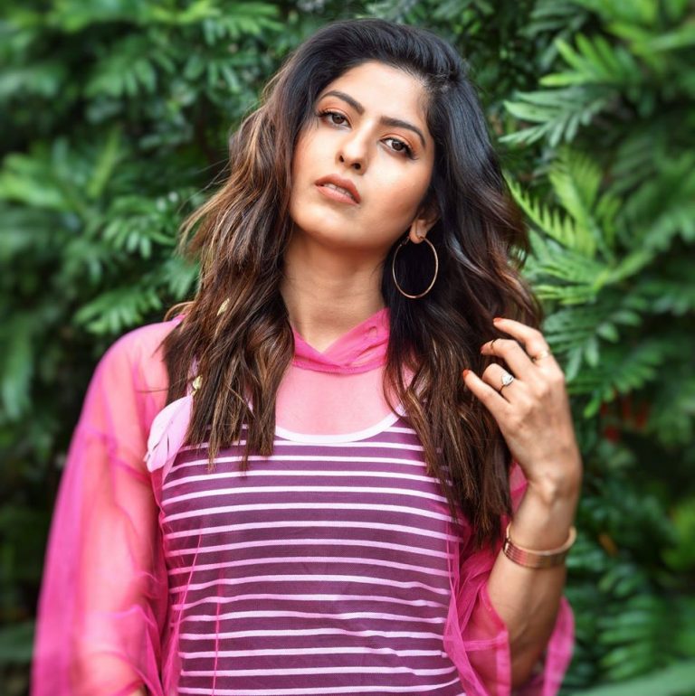 8 Things You Didn't Know About Abhidnya Bhave - Super Stars Bio