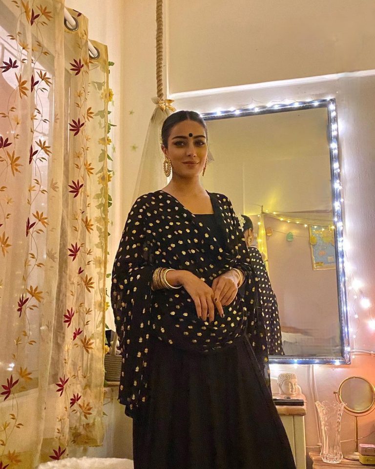 Charu Mehra - Biography, Height & Life Story | Super Stars Bio