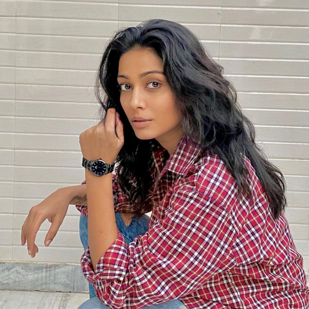 Charu Mehra - Biography, Height & Life Story | Super Stars Bio