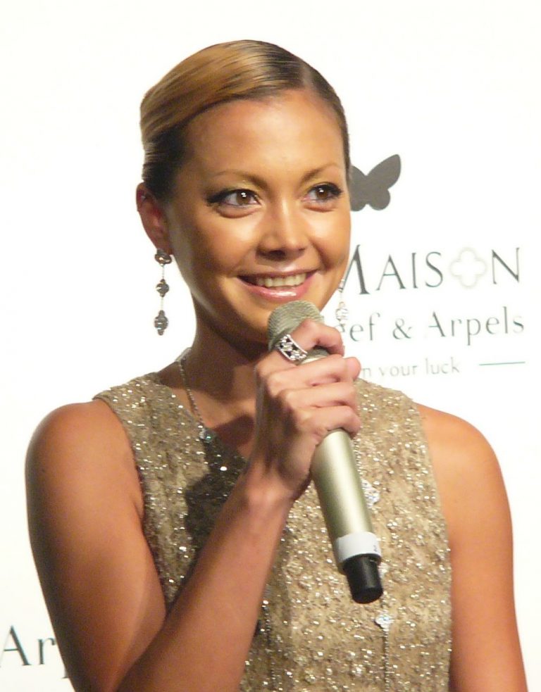 Anna Tsuchiya - Biography, Height & Life Story | Super Stars Bio