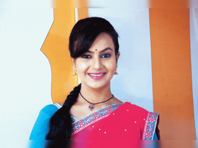 Disha Savla - Biography, Height & Life Story | Super Stars Bio