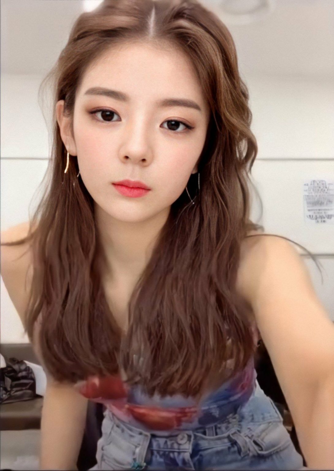 Lia - Biography, Height & Life Story | Super Stars Bio