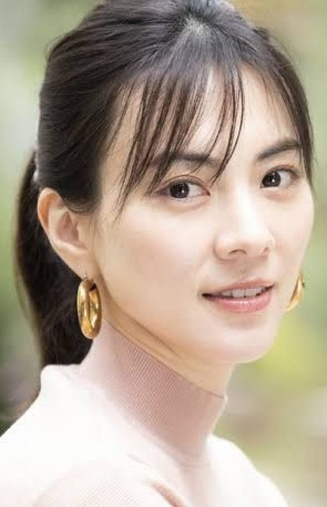 Mew Azama - Biography, Height & Life Story | Super Stars Bio