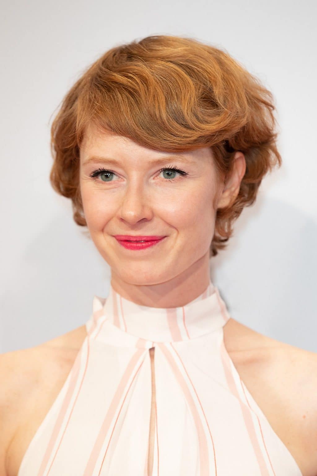 Sarah Bauerett - Biography, Height & Life Story | Super Stars Bio