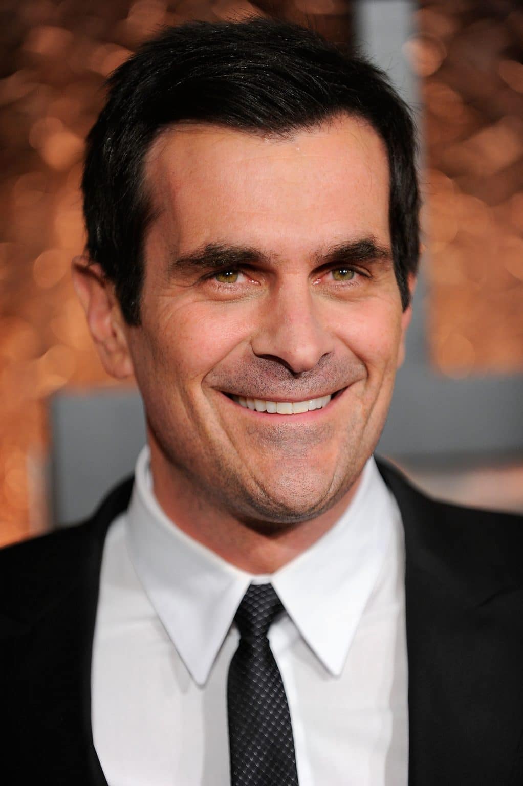 Ty Burrell - Biography, Height & Life Story | Super Stars Bio