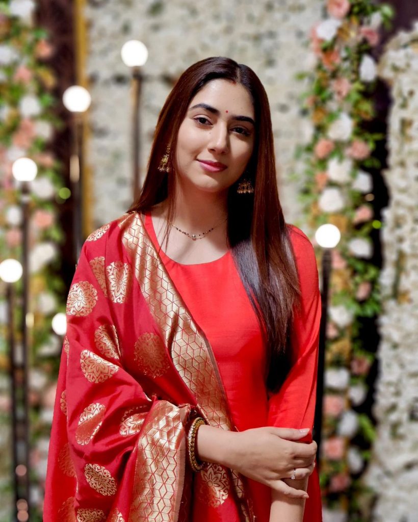 Disha Parmar - Biography, Height & Life Story | Super Stars Bio