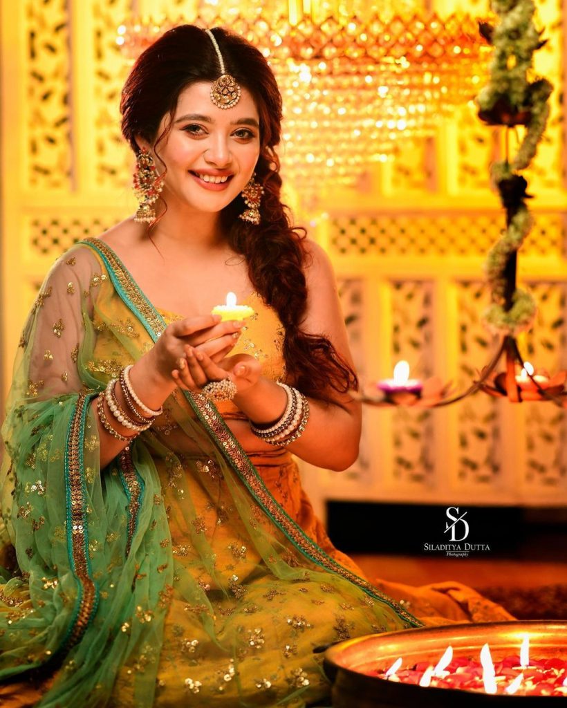 Ena Saha - Biography, Height & Life Story | Super Stars Bio