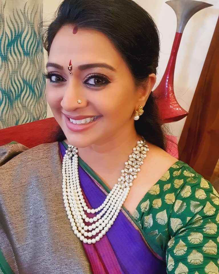 Gayatri Jayaraman - Biography, Height & Life Story | Super Stars Bio